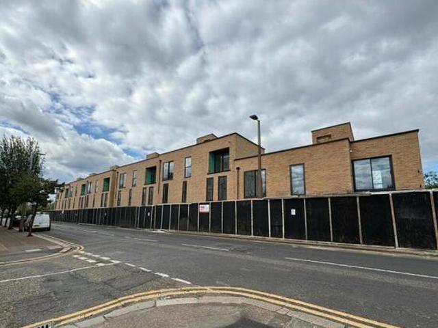 Property For Sale In Westcliff on sea, Essex