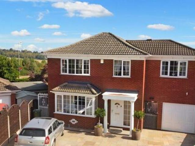 Property For Sale In Hemingfield