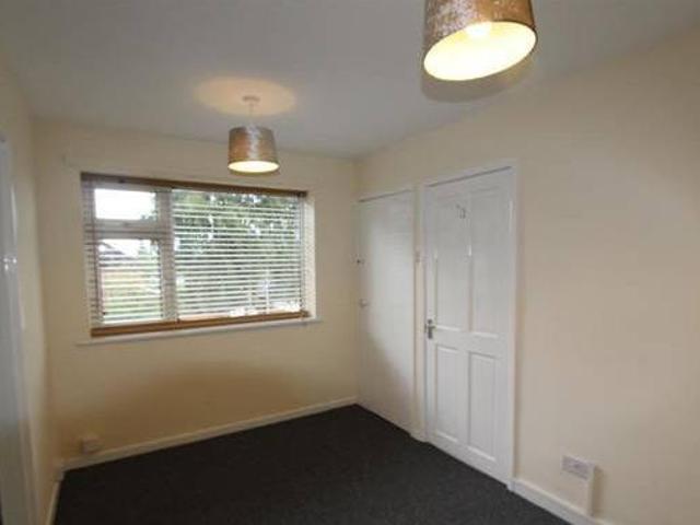 Property for rent in Whitesands Road Lymm WA13