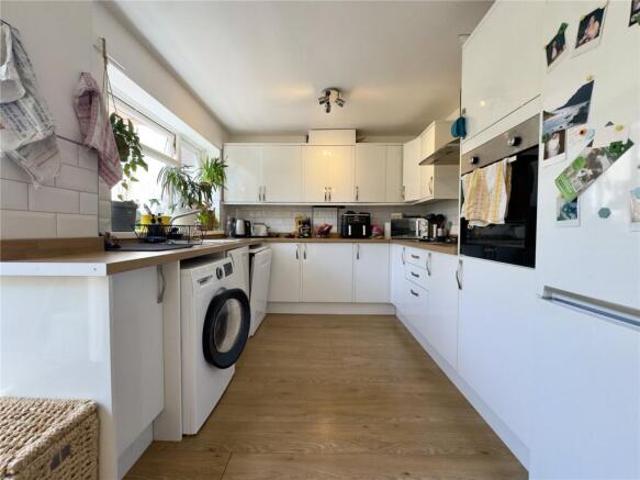 3 bedroom terraced house for rent in Ashleigh Mount Road, Exeter, EX4