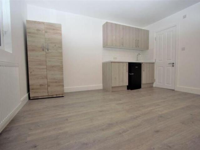 Property for rent in Ballards Lane, London N3