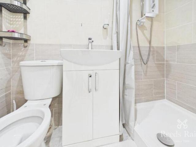 Property for rent in Clough Road, Huddersfield, West Yorkshire, HD2