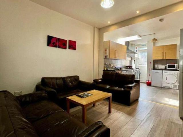 Property for rent in Dawlish Road, B29