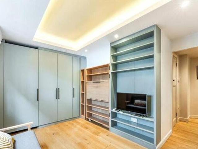 Property For Rent In Farringdon Without