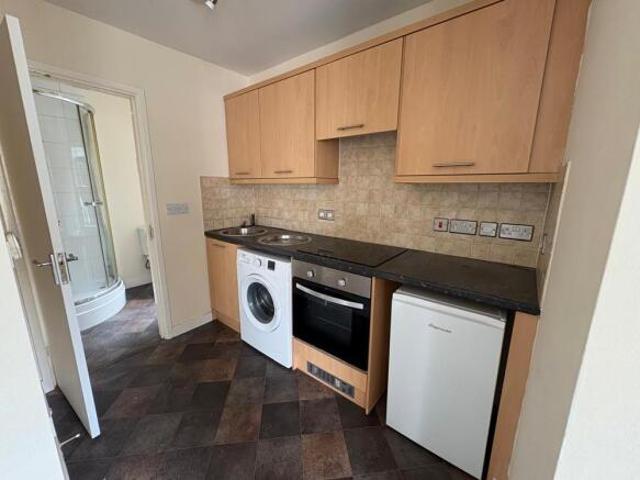 Property for rent in Flat, High Street, MK40