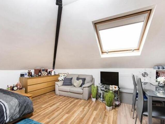 Property For Rent In London