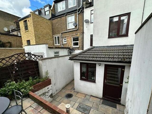 Property For Rent In London