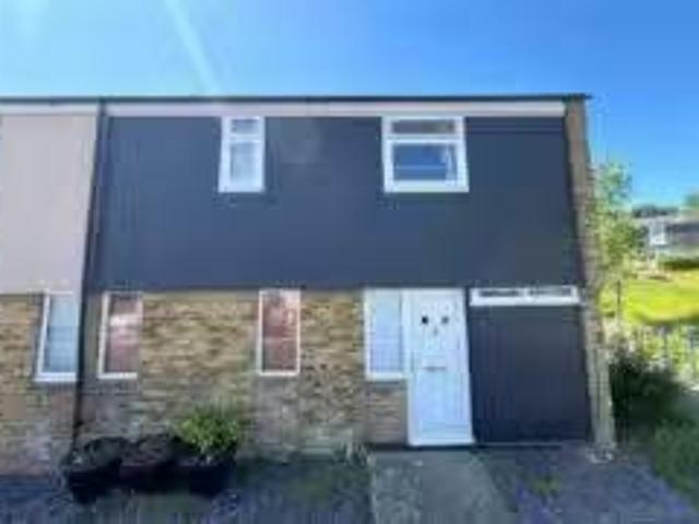Property & Houses For Sale: Berwyn Close, Basingstoke, Hampshire