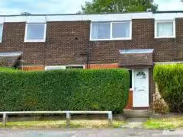 Property & Houses For Sale: Giffard Drive, Farnborough, Hampsh.