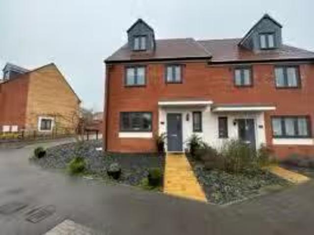 Property & Houses to Rent: Trinity Way, Basingstoke