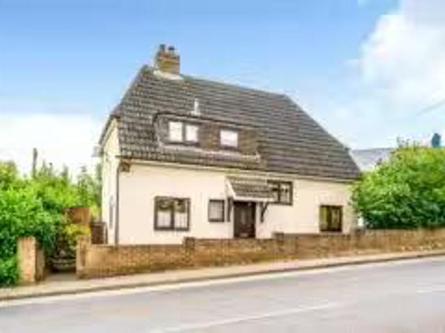 Property & Houses to Rent: Upper Hale Road, Farnham, Surrey