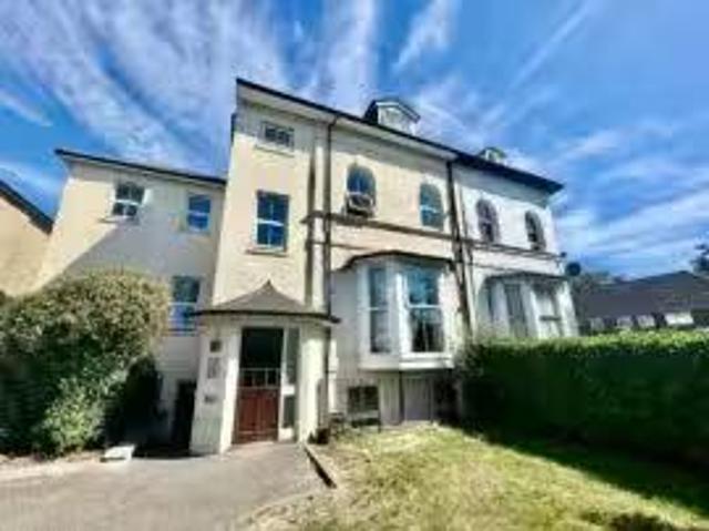 Property & Houses to Rent: Alexandra Road, Farnborough, Hampsh.