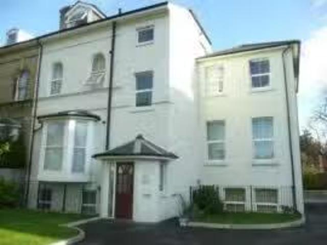 Property & Houses to Rent: Chestnut View, 133 Alexandra Road.