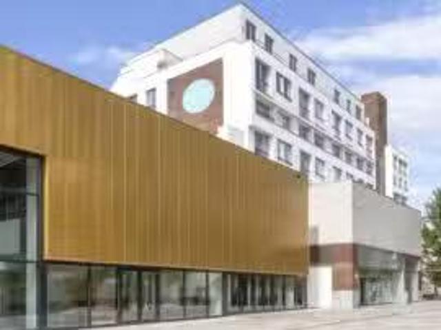 Property & Houses to Rent: High Street, Bracknell, Berkshire