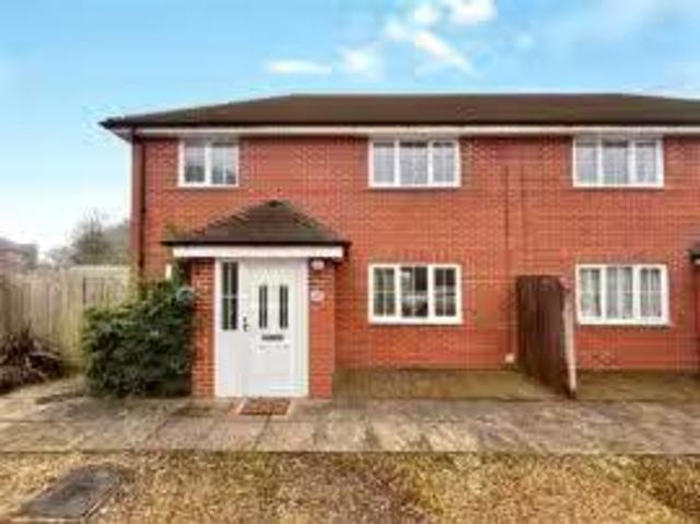 Property & Houses to Rent: Rectory Road, Hook, Hampshire