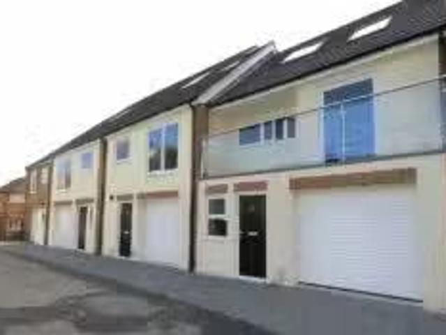 Property & Houses to Rent: St. James Road, Fleet, Hampshire