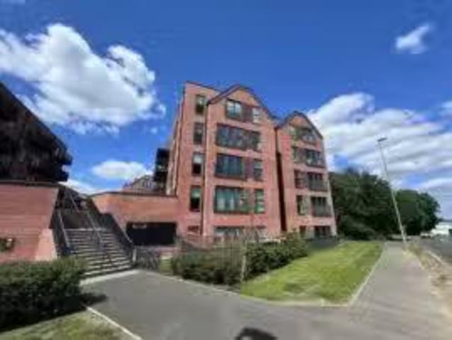Property & Houses to Rent: Station Road, Hook, Hampshire