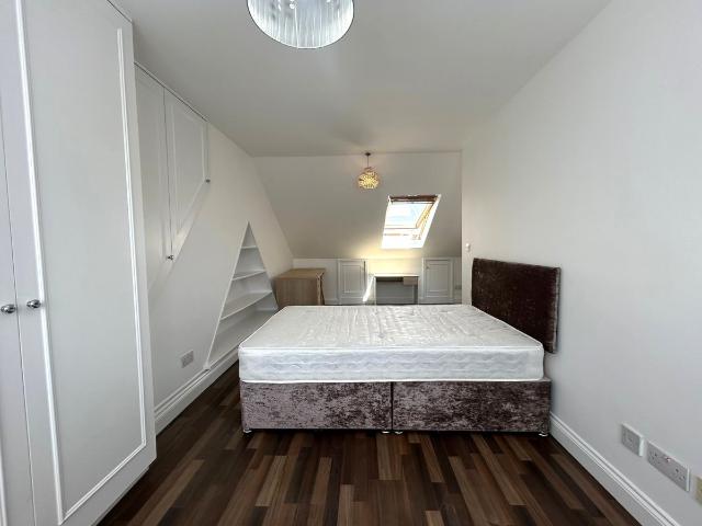 Property in Whitefriars Avenue, Harrow, HA3