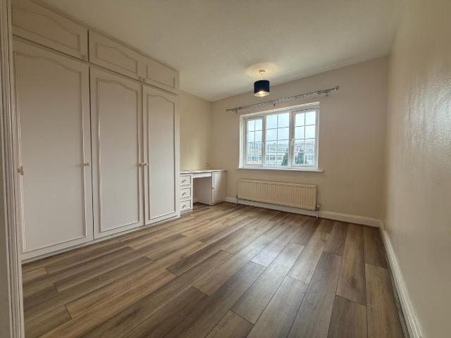 Property in Woodcock Hill, Kenton, HA3