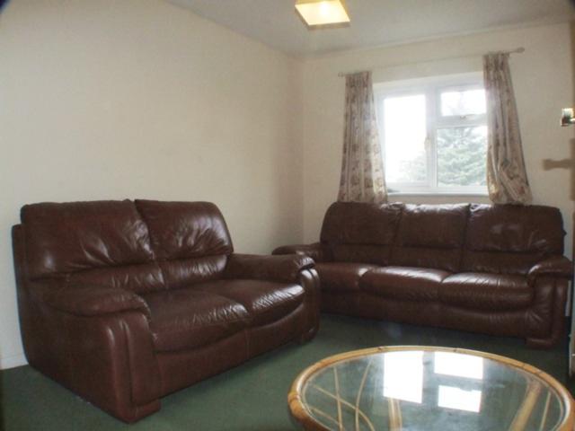 Property in Booth Road, London, NW9 5JZ