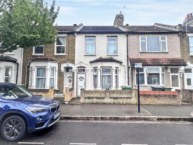 Property in Glasgow Road, Plaistow, E13:3 room house to let in Glasgow Road, Plaistow, E13
