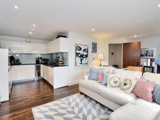 Property in Henry Macaulay Avenue, Kingston Upon Thames, KT2