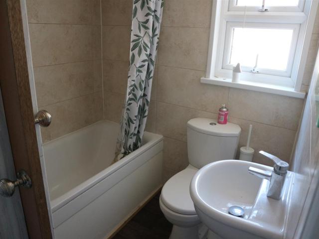 Property in Leigh Road, London, E10 6JH