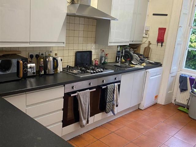 Property in Pembroke Road, Clifton, Bristol, BS8 3BE