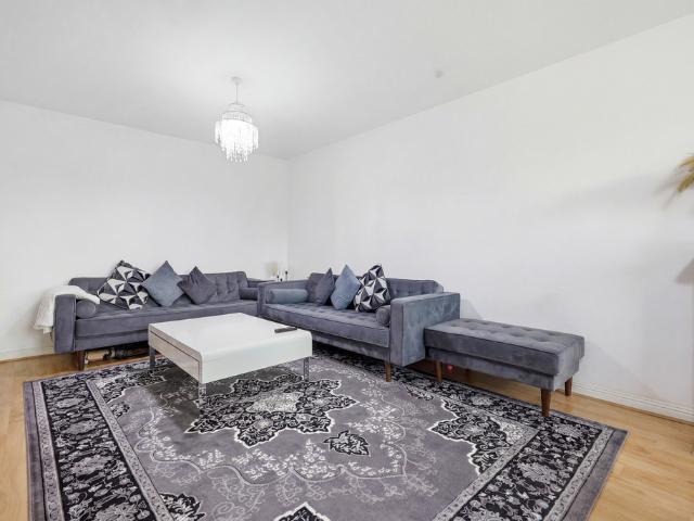 Property in Rookery Way, London, NW9 6GA