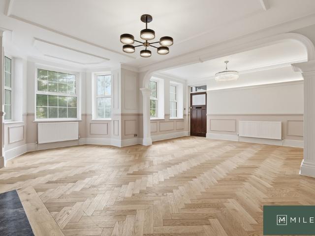 Property in Sidmouth Road, London, NW2 5HD