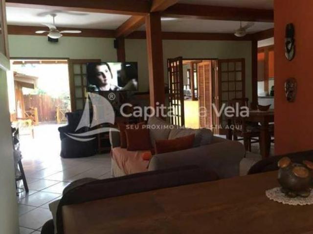PROPRIEDADE A VENDA EM ILHABELA, COM CASA PRINCIPAL E 01 CHALÉ