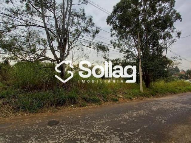 Propriedade com 9000m² em região tranquila e fácil acesso à Estrada da Boiada, divisa Vinhedo/Valin
