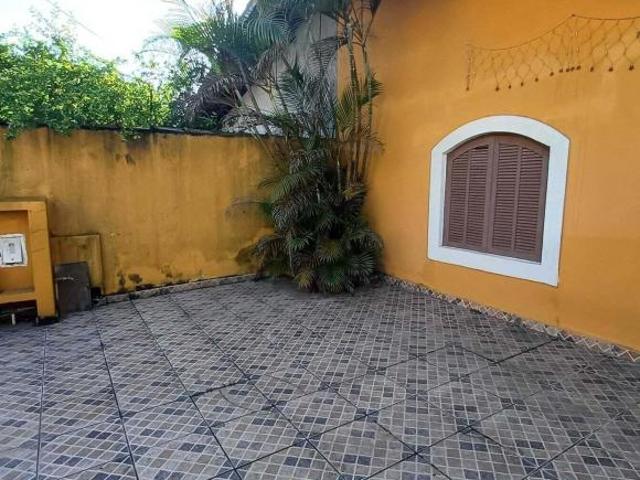 PROPRIETÁRIO ESTÁ SE DESFAZENDO! 2 DORMITÓRIOS com 2 suítes 800 M Praia da Enseada