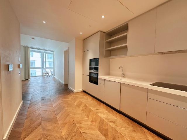Prospect Way, London SW11, 2 bed flat to rent, £5,000 pcm | PrimeLocation