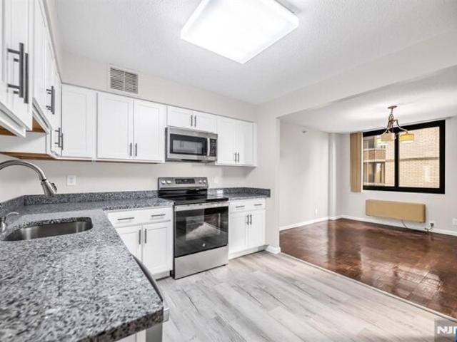 Prospect Ave Apt J, Hackensack, Condo For Sale