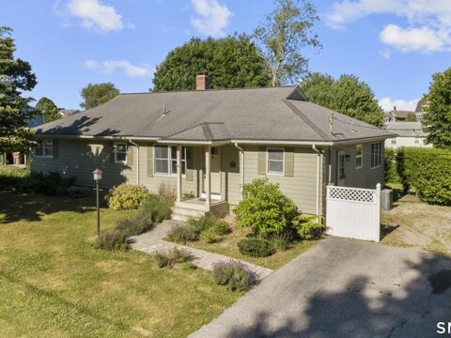 Prospect Ave, East Lyme, Home For Sale