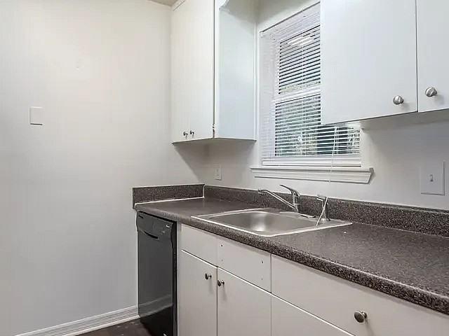 Prospect Heights 1 Bedroom Apartment for Rent at 4060 Barnes Rd, Jacksonville, FL 32207 Englewood