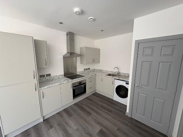 Prospect Hill, Redditch B97, 1 bed flat to rent, £825 pcm | PrimeLocation