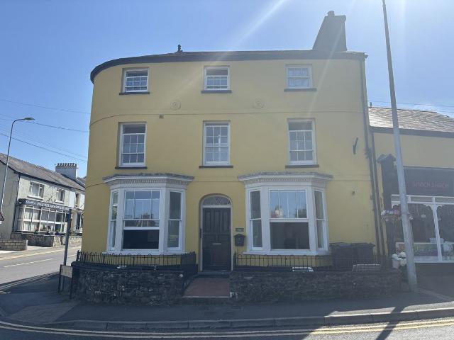 Prospect House, New Road, Llandeilo, Carmarthenshire. SA19, 1 bed flat to rent, £500 pcm | PrimeLocation