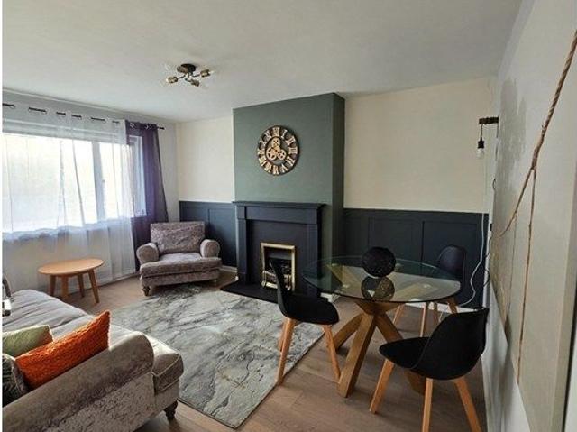 Prospect Road, Farnborough GU14, 2 bed flat to rent, £1,500 pcm | PrimeLocation
