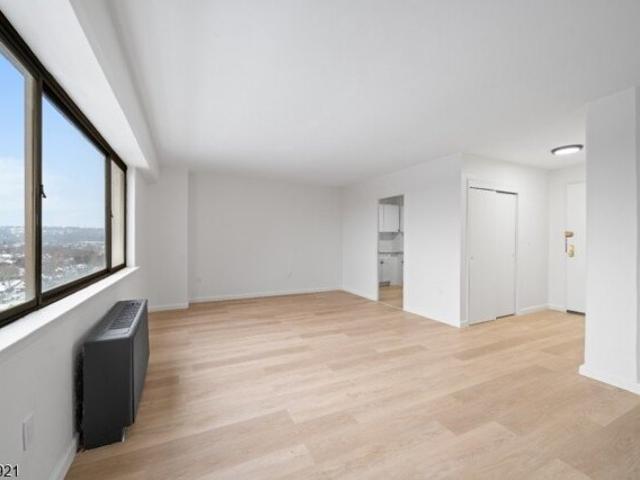Prospect St Apt M, East Orange, Condo For Sale