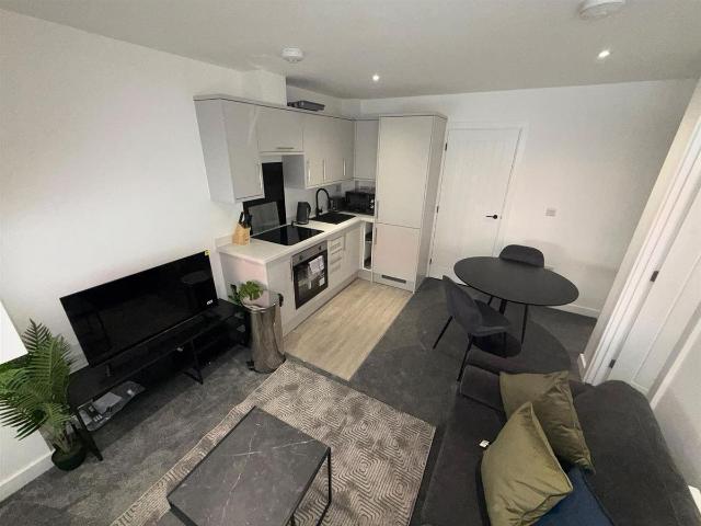 Prospect Street, Hull HU2, 1 bed flat to rent, £800 pcm | PrimeLocation