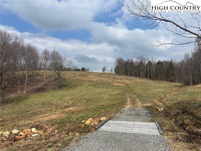 Prathers Creek Ch Rd, Laurel Springs, NC 28644