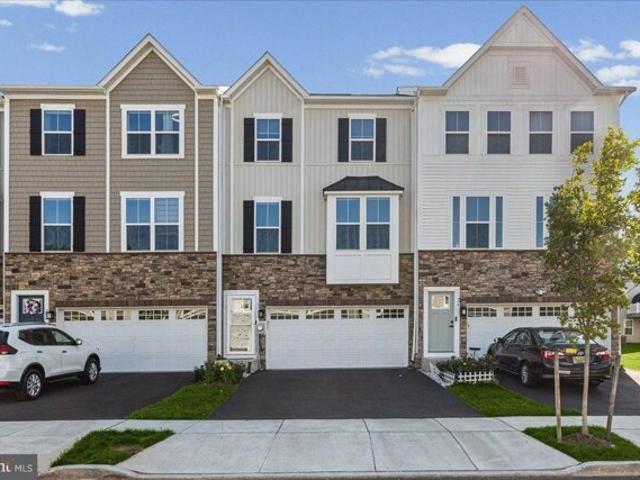 Pratt Ln, Lawrence Township, Home For Sale