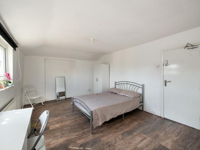 Pratt Street, London NW1, Room to rent, £1,275 pcm | PrimeLocation