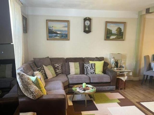 Prayle Grove, London, 3 Bedroom Semi detached