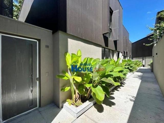 Praça Faria Lima | Casa em Condomínio com 4 Quartos sendo 4 Suítes à Venda no Alto de Pinheiros, 562