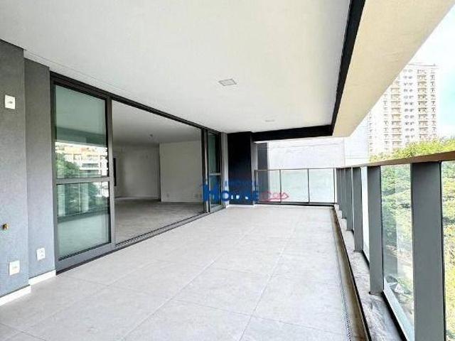 Praça Perdizes Apartamento com 4 Quartos sendo 2 Suítes à Venda em Perdizes, 200m²