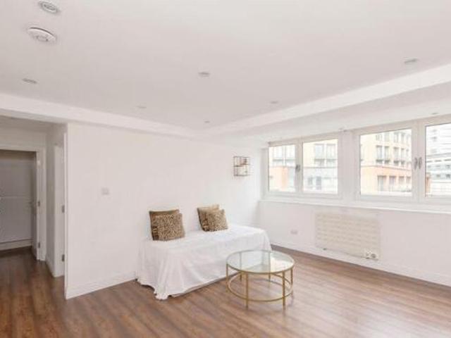Praed Street, London, 2 Bedroom Flat