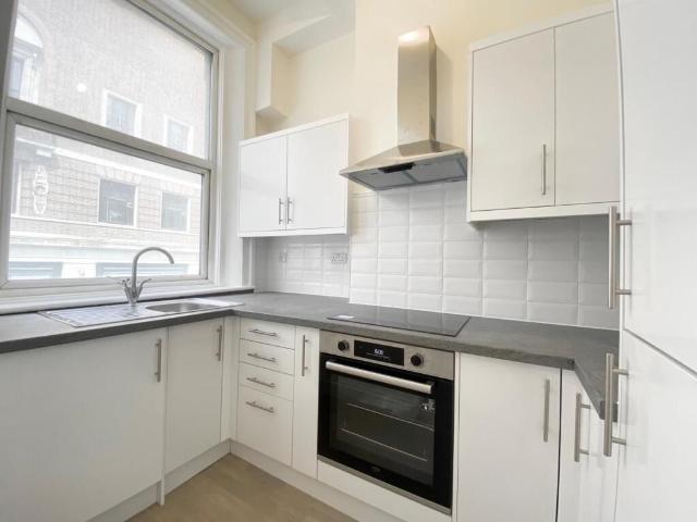 Praed Street, Paddington W2, 1 bed flat to rent, £2,149 pcm | PrimeLocation